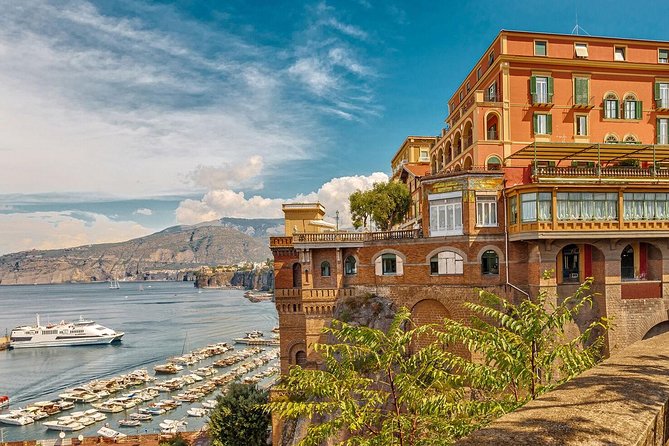 10-Night Italy Tour: Rome, Florence, Venice and Sorrento - Visiting Sorrento and Beyond