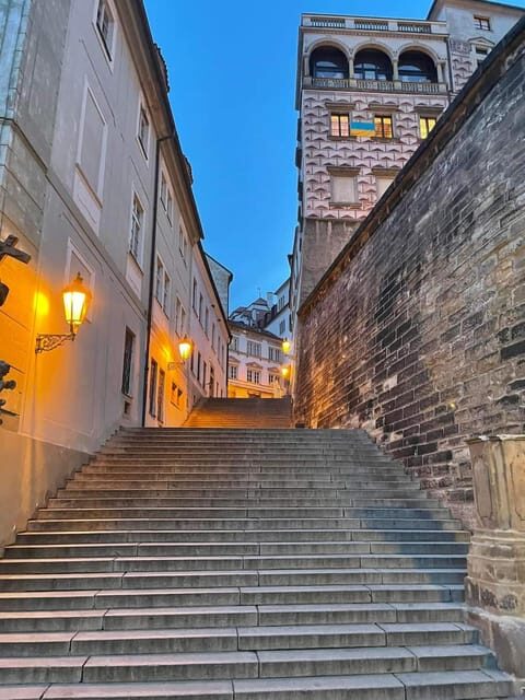 1000 years of history! Evening walking foodie tour - Why This Tour Works