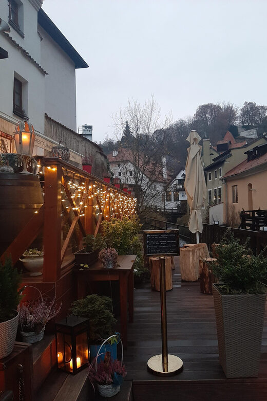 1000 years of history! Evening walking foodie tour - Who It’s Best For