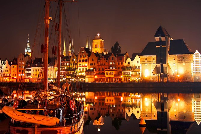 12 Day Private Tour of Poland With Hotels - Visiting Auschwitz-Birkenau Memorial and Museum