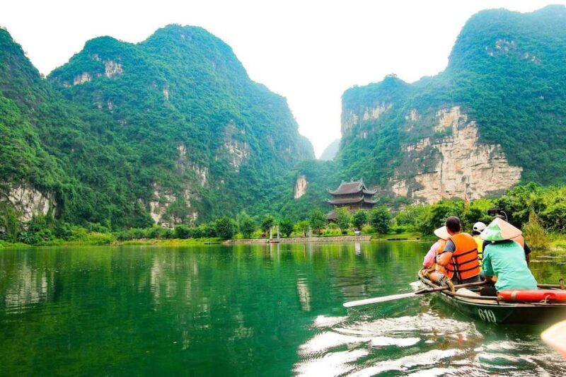 12 days through Vietnam | Discover the most famous places - Key Points: