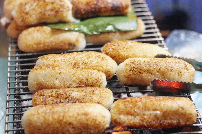 12 Tasting Street Food & Sightseeing By Scooter with Student - FAQs