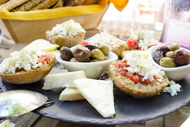 12 Tastings of Heraklion city - walking culture tour - Who Will Love This Tour?