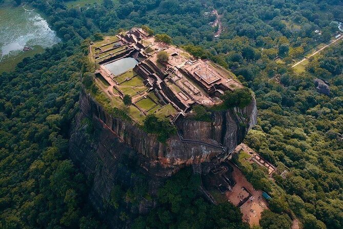 14 Days Tour in Sri Lanka - Fortnight Expedition with Luxury Hotels - What Makes This Tour Stand Out?