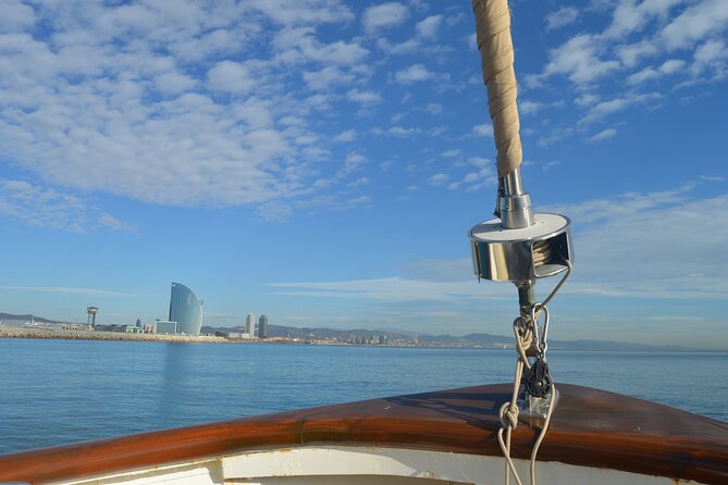 1,5 Hour sunset Tour on a Historical Boat with music DJ &, drinks - Final thoughts