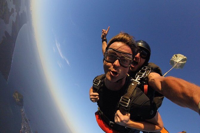 15,000ft Tandem Skydive in Bay of Plenty - Frequently Asked Questions
