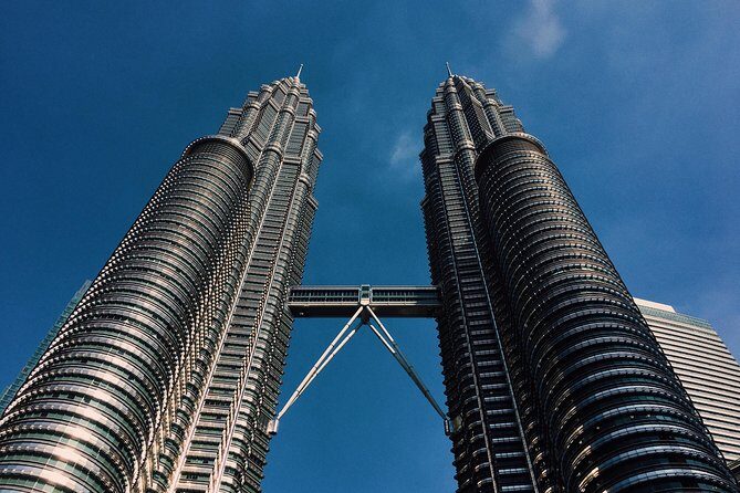 *15Hrs Kuala Lumpur Van Tour from Johor Bahru w' Tour Guide - Traveling in Comfort and Style