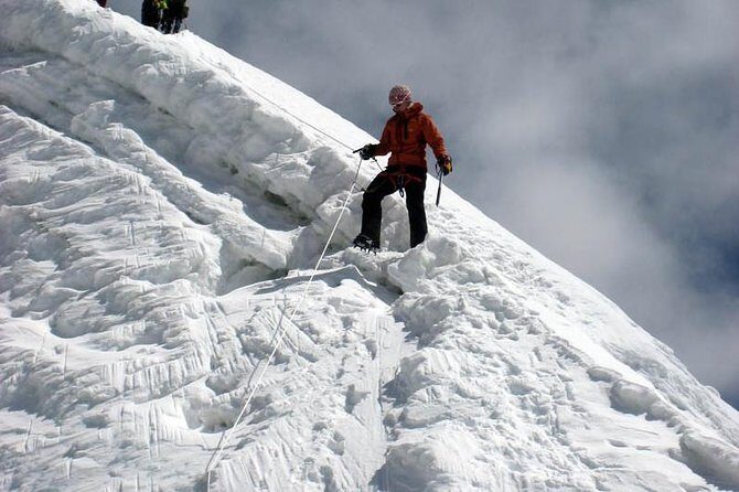 16 Days Island Peak Climbing With Everest Base Camp Private Trip - Key Points
