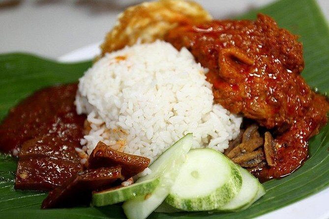 *17 Hrs Kuala Lumpur & Melaka Van Tour from Ipoh w' Tour Guide - FAQ
