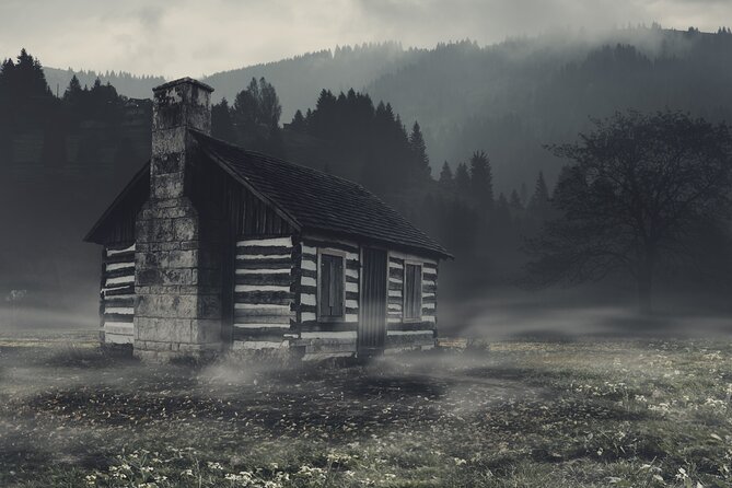 1900 Storm on the Strand Ghost Tour - Engaging Narratives by Experienced Guides