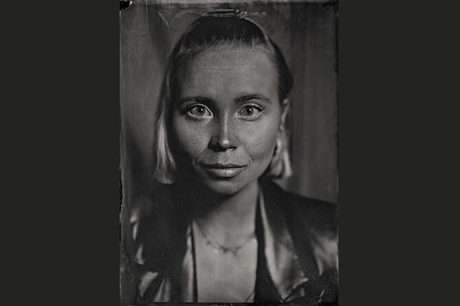 19th Century metal portrait an unique experience Porto-Portugal - A Closer Look at the Experience