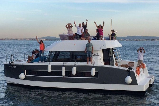 1H Power Catamaran up to 18 People in Lisbon - Additional Information