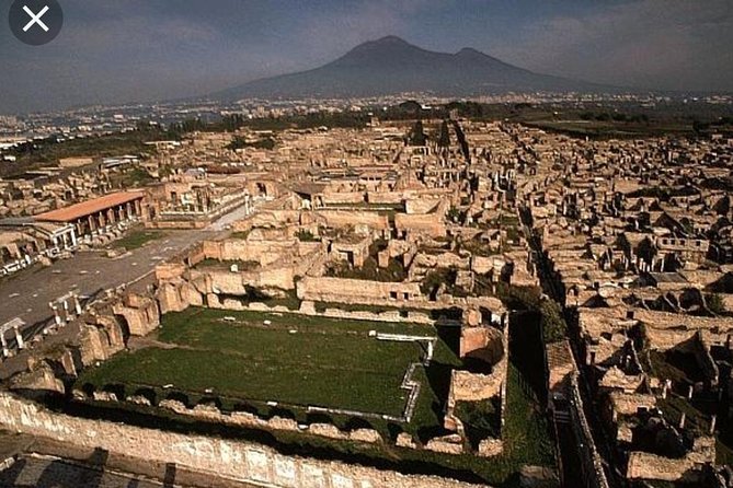 2.00 pm - Pompeii and photos Panoramca di Napoli (Afternoon) - The Panoramic Drive and Photo Stop