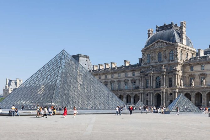 2-4 Days Paris Golden Pass with Hop-On Hop-Off Seine River Boat - The Seine River Hop-On Hop-Off Experience