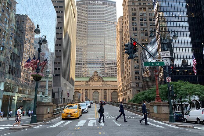 2.5 Hour Private Super Tour of NYC: Heroes! Comics! More! - FAQ