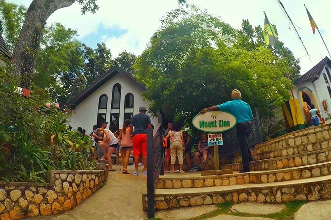 2.5-Hours Nine Miles & Bob Marley's Mausoleum Private Tour - Detailed Review of the Tour Experience