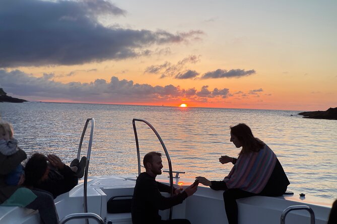 2 Bays, Mornings, Afternoons, Sunset With a Glass of Cava - Meeting and Pickup