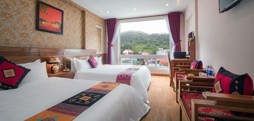 2 Day-2 Night Sapa Trekking: Overnight Train &Limousine Bus - Setting the Scene in Sapa