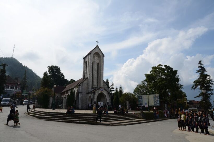 2 Day-2 Night Sapa Trekking: Overnight Train &Limousine Bus - Who Should Consider This Tour?