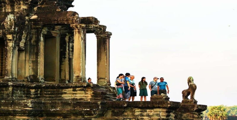 2-Day: Angkor Temple Treasures and Unique Floating Lifestyle - Discovering the Temples of Angkor — Day 1