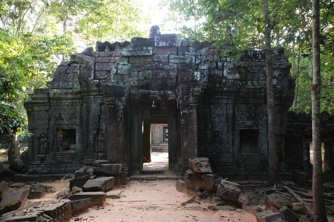 2-Day Angkor Wat & Tonle Sap Tour - Day 2: Dawn at Angkor Wat, Hidden Temples, and Water Village