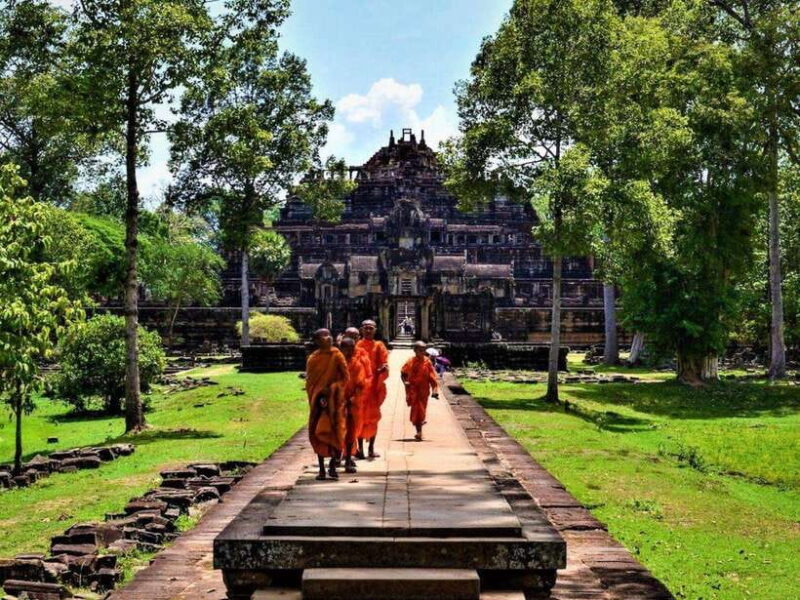 2 Day Cambodia Private Guided Tour in Angkor Temples - Who Should Book This Tour?