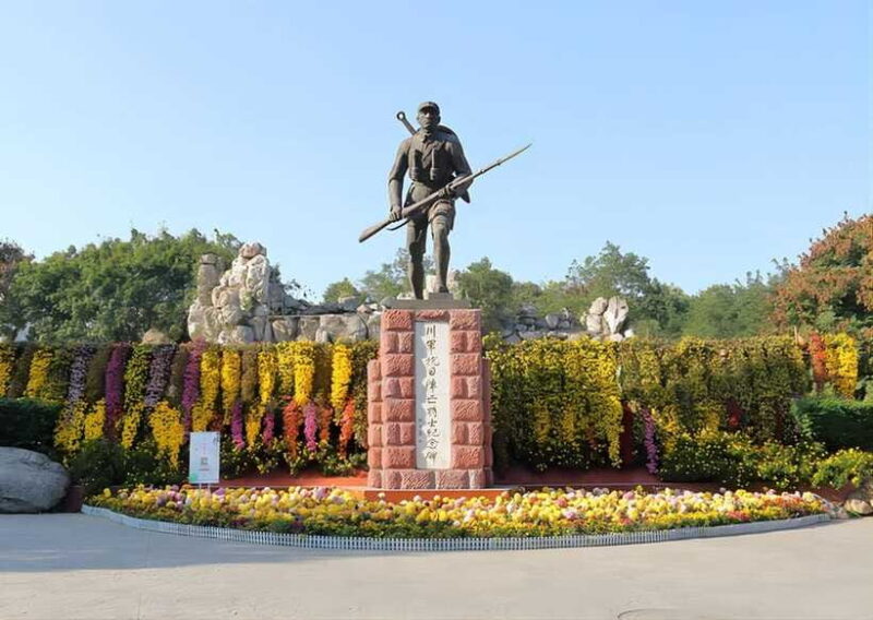 2-Day Chengdu Sanxingdui Ancient Wonders Tour - Historic Wuhou Shrine and Jinli Streets