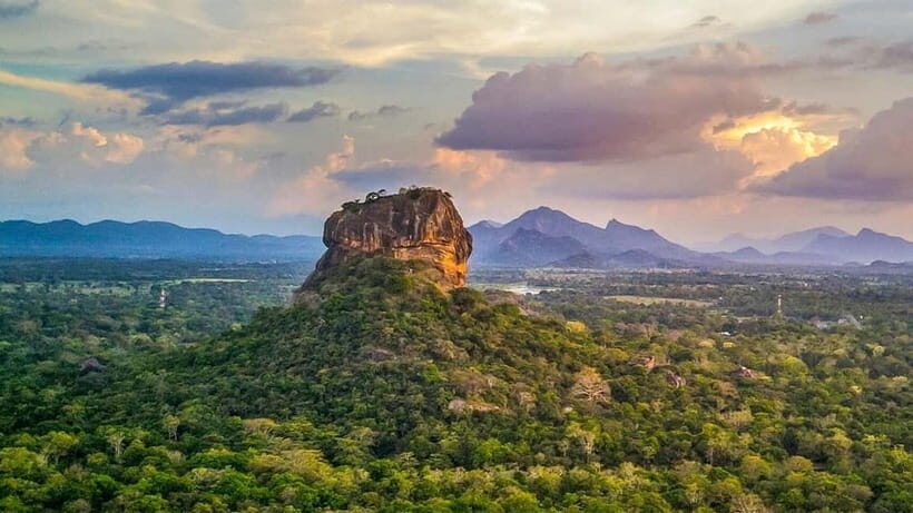 2-Day Cultural & Wildlife Tour to Sigiriya & Minneriya - Key Points