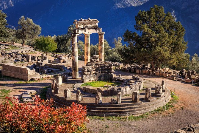 2 Day Delphi, Meteora Iconic Sites Private Tour With 4* Hotel Included - FAQ