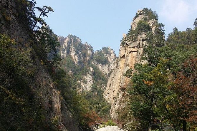 2-Day Hike through the Scenic Valleys of Mt. Seoraksan from Seoul - Who Is This Tour Best Suited For?