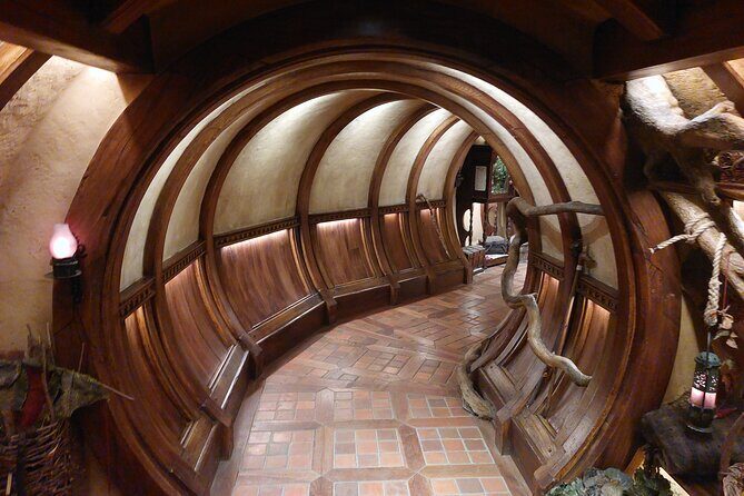 2-Day Hobbiton, Rotorua, Waitomo Caves Tour from Auckland with Accommodation - The Value of This Experience