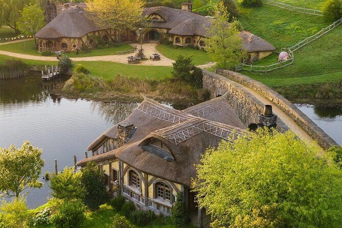 2 Day Hobbiton Waitomo Caves Raglan Private Tour from Hamilton - A Deep Dive into the 2-Day Itinerary