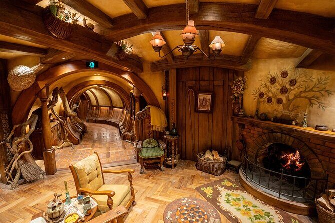 2 Day Hobbiton Waitomo Caves Raglan Private Tour from Hamilton - The Sum Up: Who Is This Tour For?