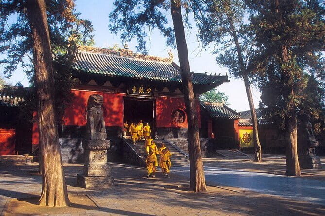 2-Day Luoyang and Shaolin Kung Fu Tour - Overview of the Tour Experience