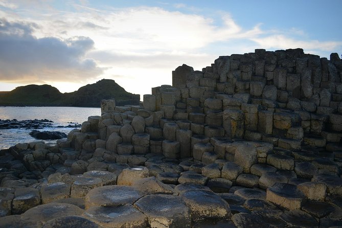 2-Day Northern Ireland Rail Tour: Belfast, Antrim Coast, and Giants Causeway - Meeting Points and Travel Tips