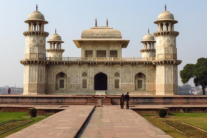 2-Day Private Golden Triangle Tour to Agra and Jaipur from Delhi - Who Should Consider This Tour?