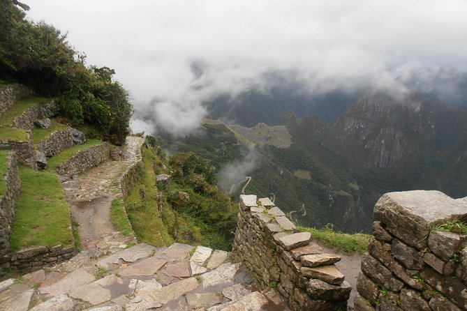 2-Day Private Short Inca Trail to Machu Picchu - Optional Hike to the Sun Gate