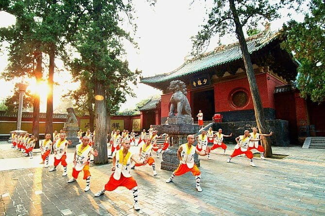 2-Day Private Tour of Luoyang City and Shaolin Temple from Zhengzhou - Day 2: Shaolin Temple and Martial Arts