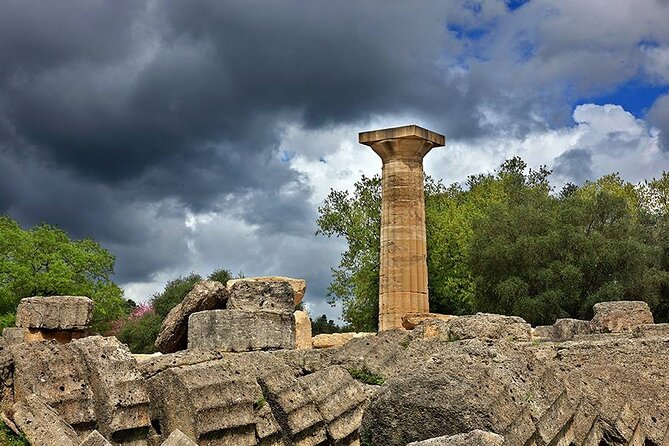 2 Day Private Tour to Amazing Delphi & Meteora - Key Points