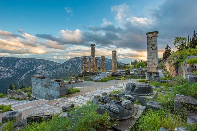 2-Day Private Tour to Delphi and Meteora from Athens - Detailed Breakdown of the Itinerary