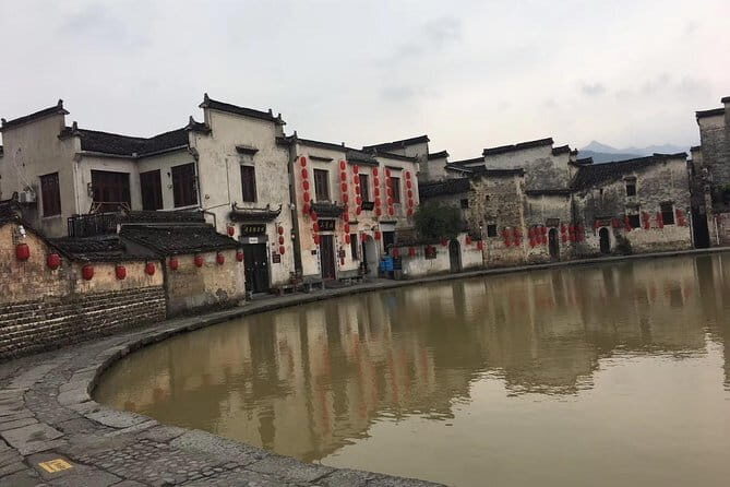 2-Day Private Trip to Mt Huangshan, Xidi & Hongcun Villages from Guangzhou - The Itinerary in Detail: What to Expect