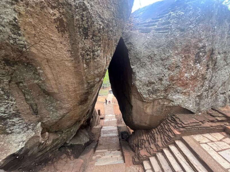 2 Day tour from Kandy: Sigiriya Polannaruwa and Anuradhapura - Final Thoughts: Is This Tour Right for You?