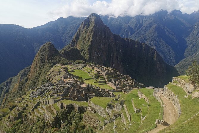 2-Day Tour in Sacred Valley and Machu Picchu From Cusco - Highlights of the Sacred Valley