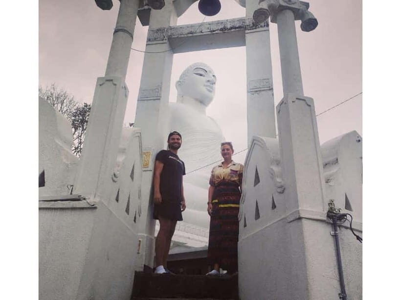 2 Day Tour: Kandy, Ambuluwawa and Sigiriya - FAQ