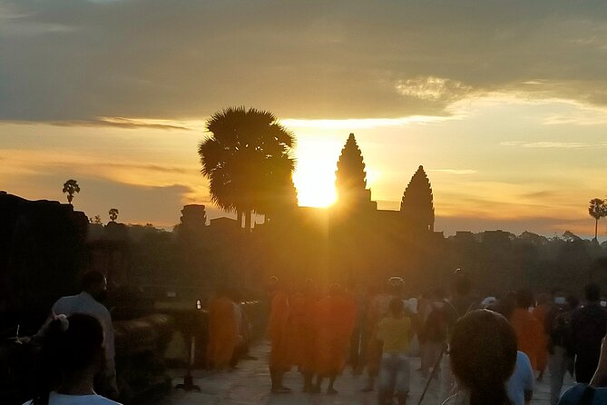 2-Day tour with sunrise - Day 1: The Majestic Temples of Angkor