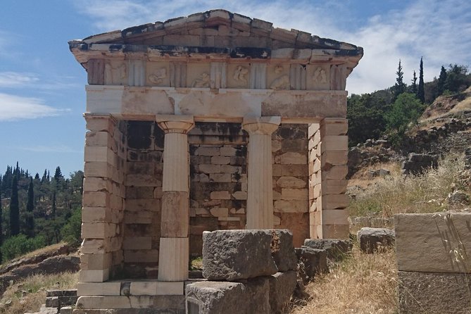 2-Day Trip to Delphi From Athens - Accommodation and Dining