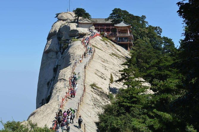 2-Day Xi'an private Trip to Mount Huashan and Terracotta Army - Key Points