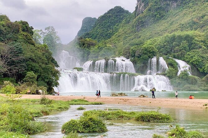 2 Days Cruise in Ha Long Bay, Heritage Discovery from Hanoi - Authenticity and Highlights
