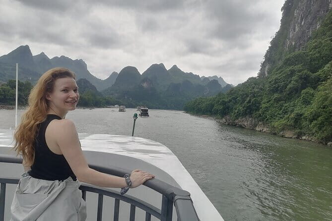 2 Days Guilin Sightseeing Tour with 4 star curise VIP seats - The Practicalities and What You Get