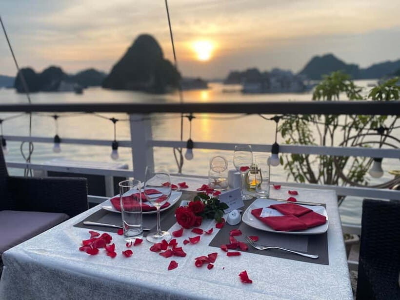 2 Days: Ha Long Bay overnight cruise with private balcony - FAQ